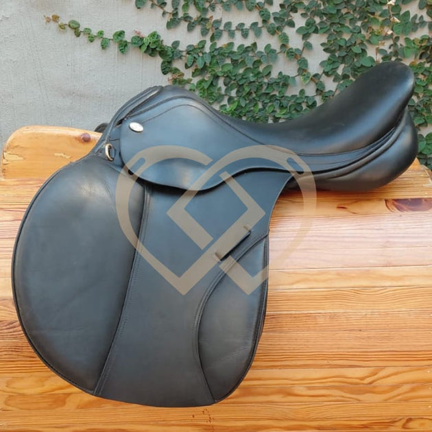 Saddles – Riders Saddlery