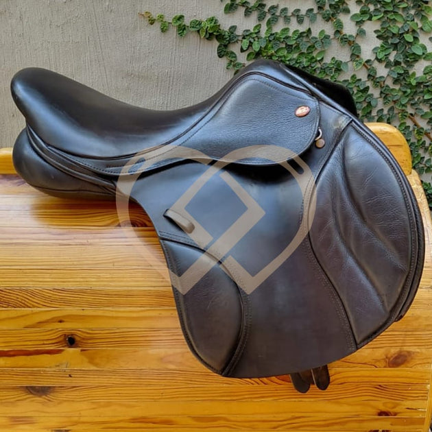 Saddles – Riders Saddlery